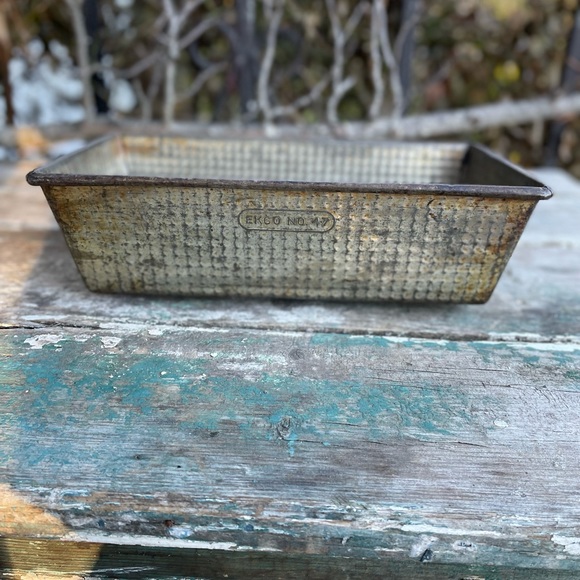 ovenex | Accents | Vintage Ovenex Textured Silver Bread Pan | Poshmark